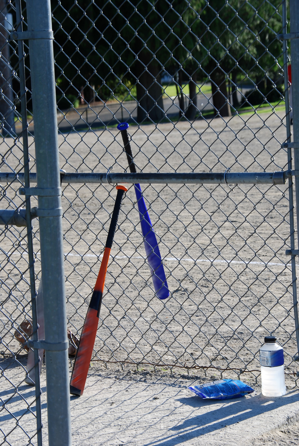 Why are baseball players still swinging weighted bats in the on-deck ...