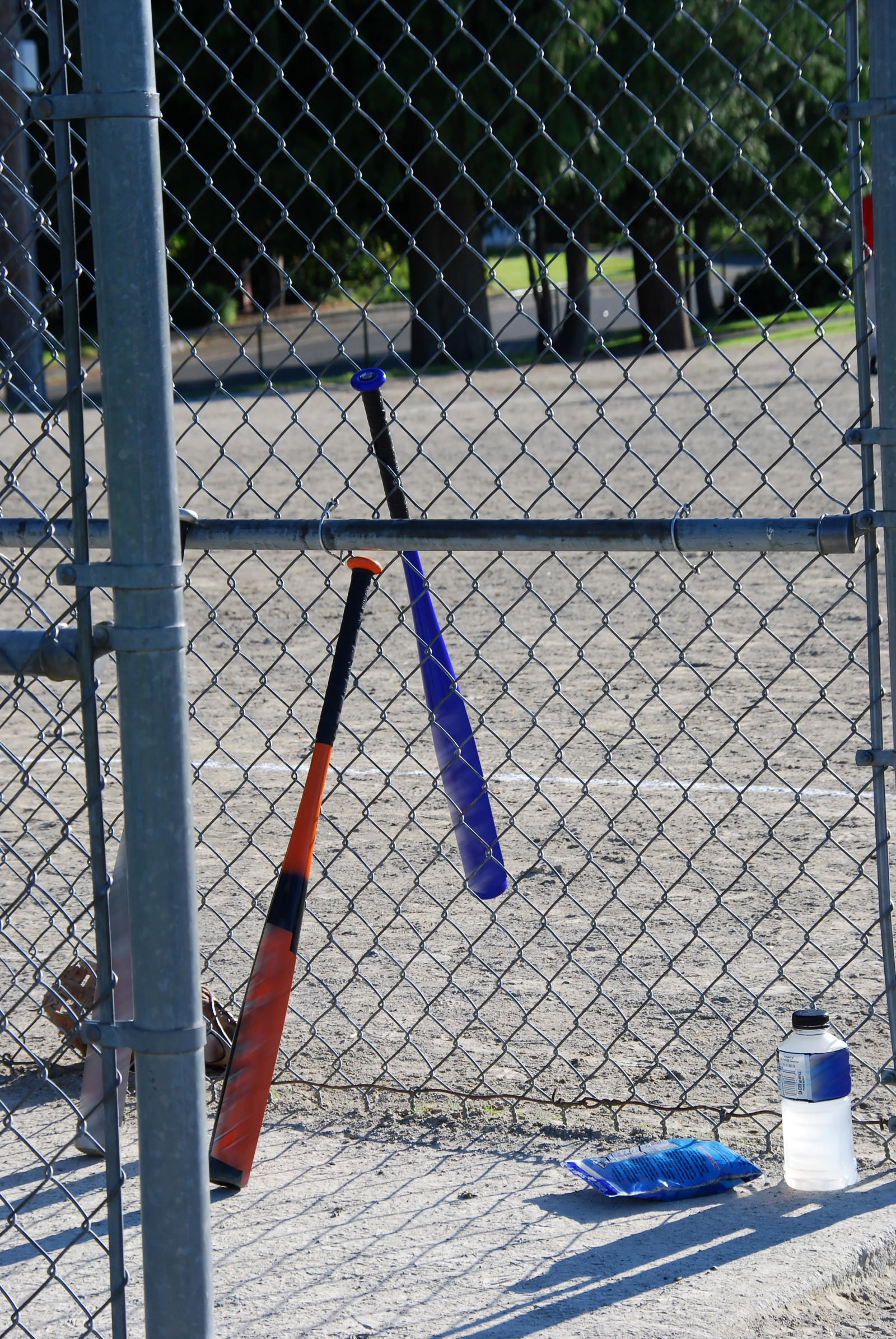 Why are baseball players still swinging weighted bats in the on-deck ...